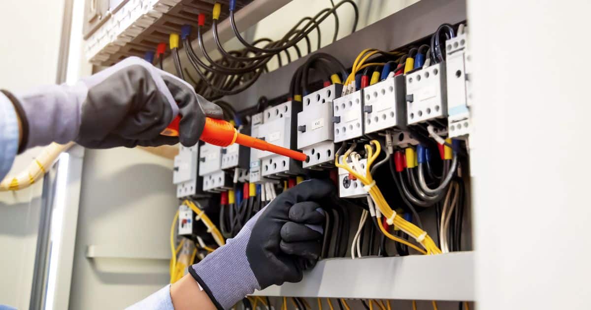 Warning Signs Your Home Wiring Needs Attention - Service by Energymall